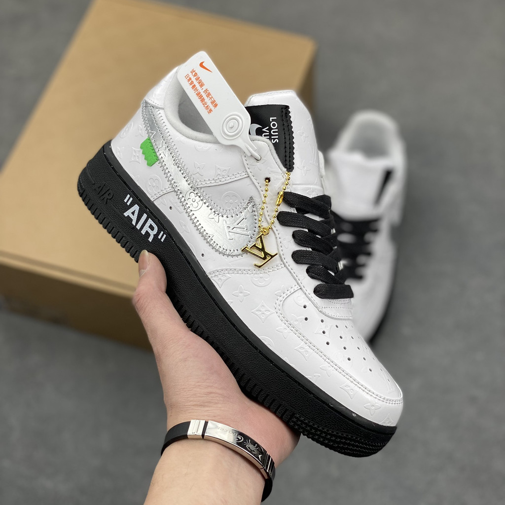 รองเท้าผ้าใบ Nike AF1 Low แบบโลว์ท็อปสำหรับกีฬาและไลฟ์สไตล์ สำหรับทุก ...