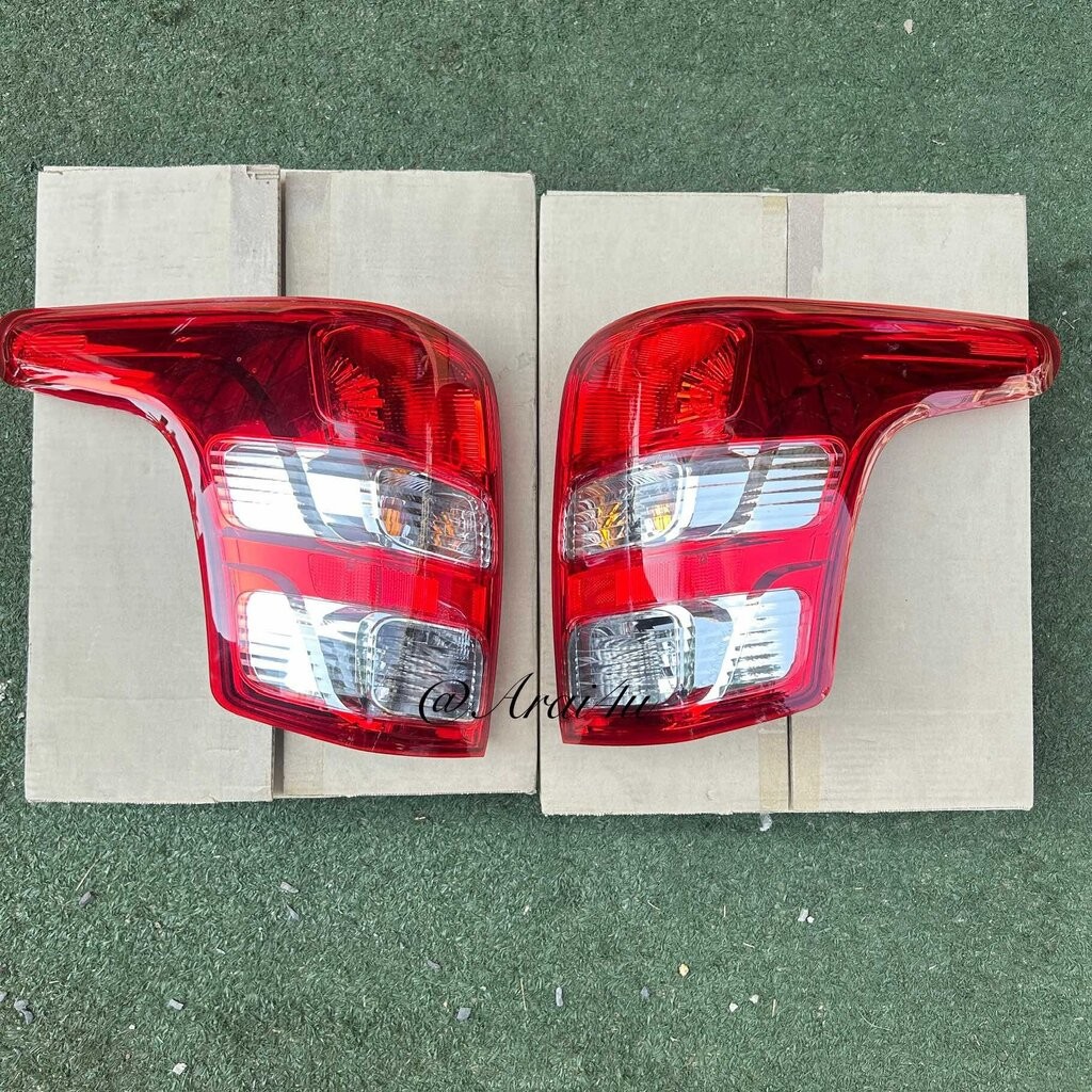 ไฟท้าย MITSUBISHI TRITON 2015- 2018 ห้าง คู่ละ LH/RH (8330A944/8330A943 ...