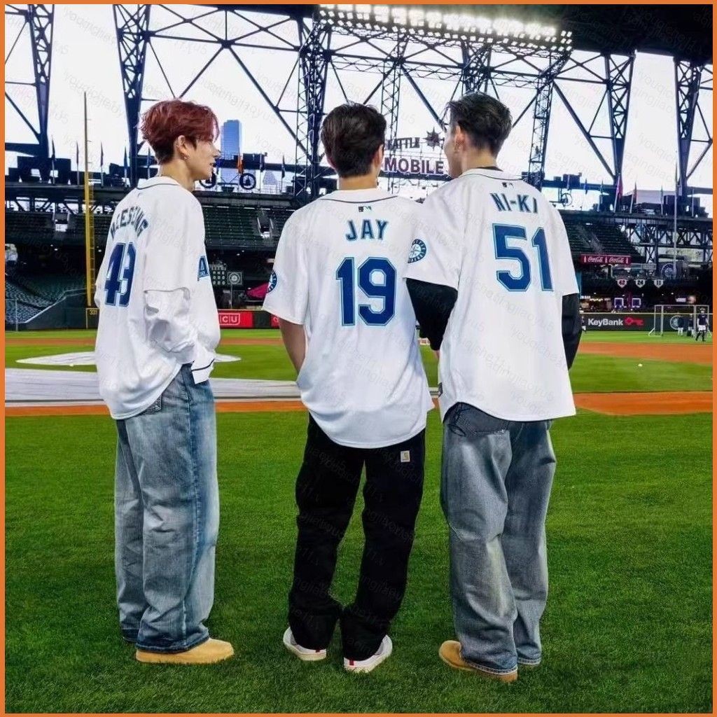 Enhypen ชุดเบสบอลสไตล์เดียวกัน jersey หมายเลข 19 JAY 51 NI-KI 49 HEESEUNG 23 SUNGHOON เสื้อยืด ...