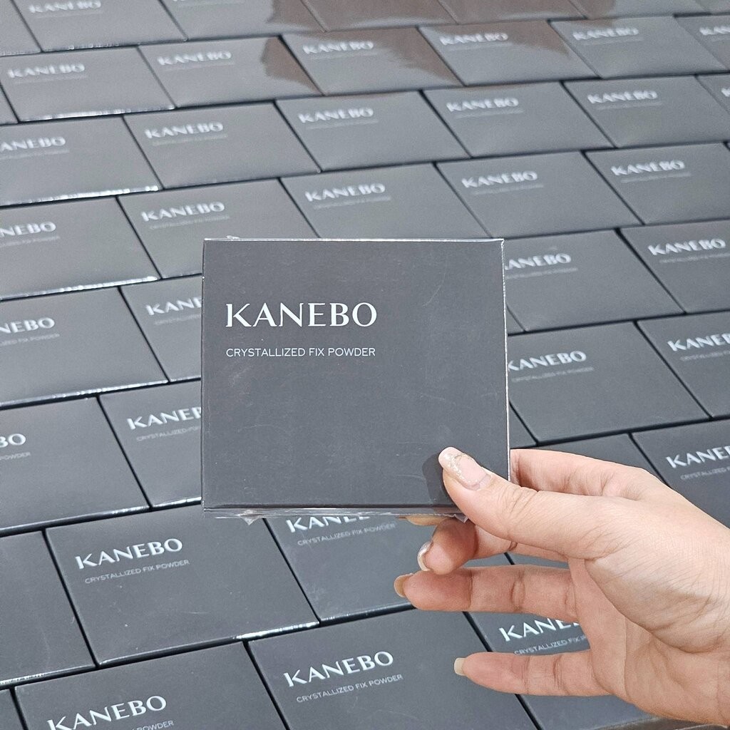 แป้ง KANEBO CRYSTALLIZED FIX POWDER ตลับพร้อมแป้ง 8.5g รับประกันของแท้ ป้ายญี่ปุ่น **ตัวดัง ...