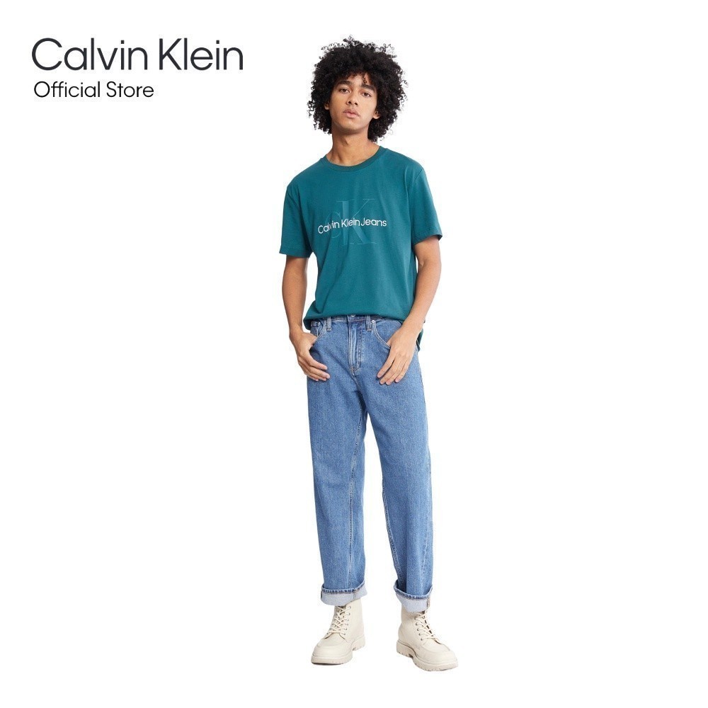 CALVIN KLEIN เสื้อยืดผู้ชาย Monogram Logo ทรง Regular รุ่น J320770 CA4 ...
