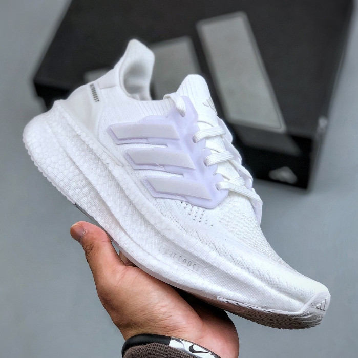 รองเท้าวิ่ง Ultraboost 5 Casual Popcorn ID8813 | Shopee Thailand