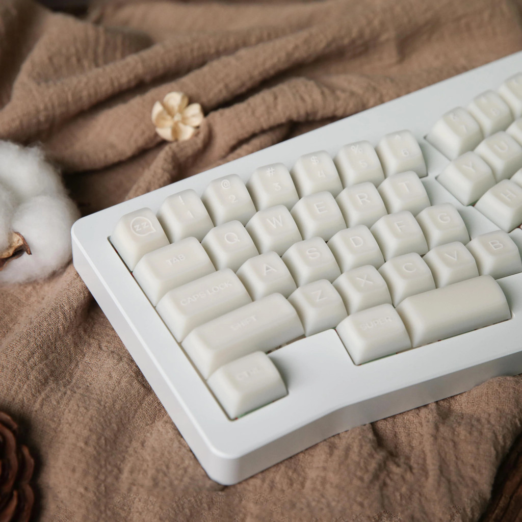 160 คีย์ SA Profile Milk White Translucent Keycaps กึ่งโปร่งใส Double ...