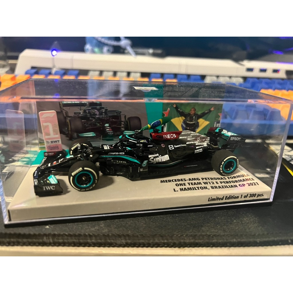 [คลังสินค้าพร้อม] Mini Cut 43 Scale ck High Box F1 2021 W11 Mercedes ...