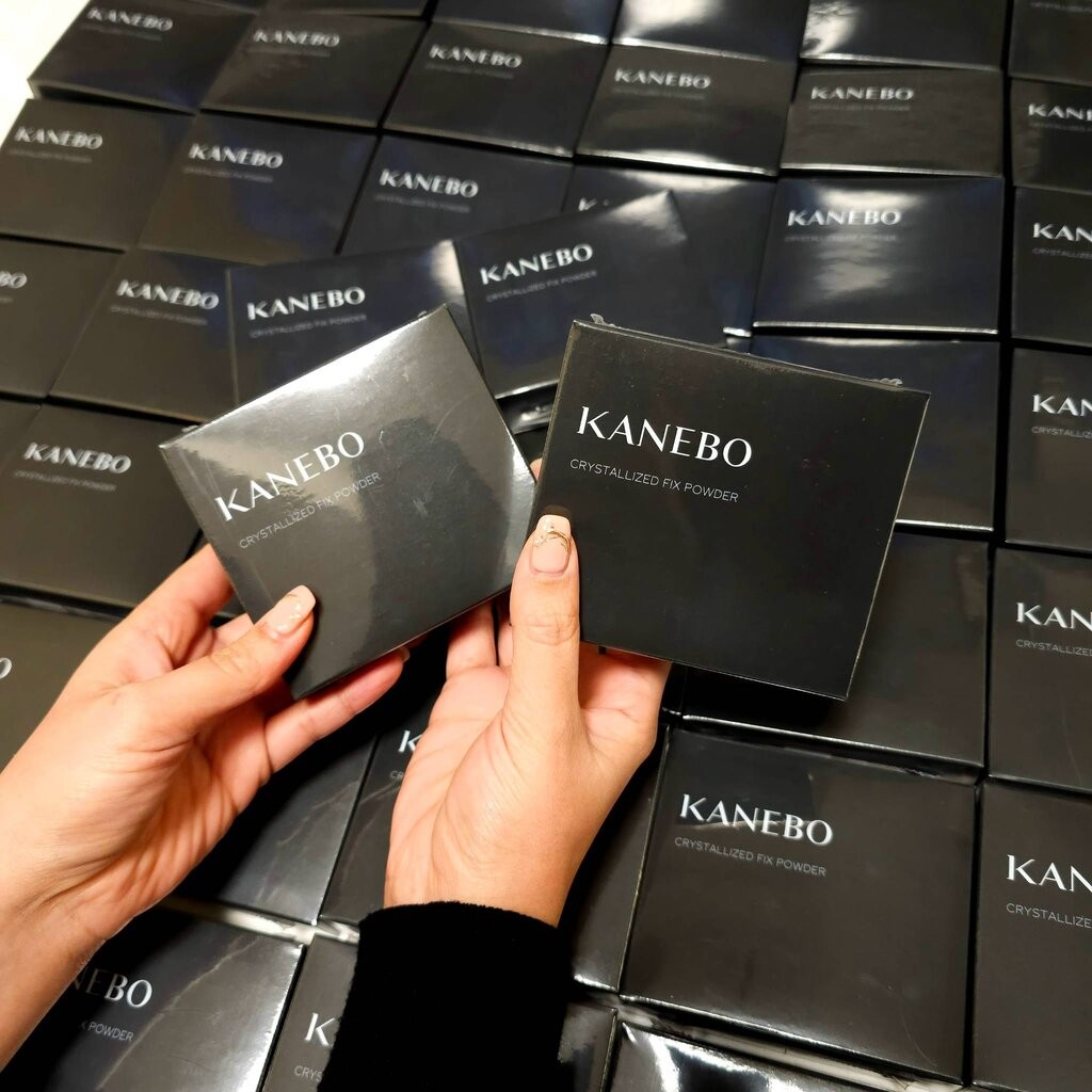 KANEBO CRYSTALLIZED FIX POWDER ตลับพร้อมแป้งตัวจริง 8.5g รับประกันของแท้ ป้ายญี่ปุ่น **ตัวดัง ...