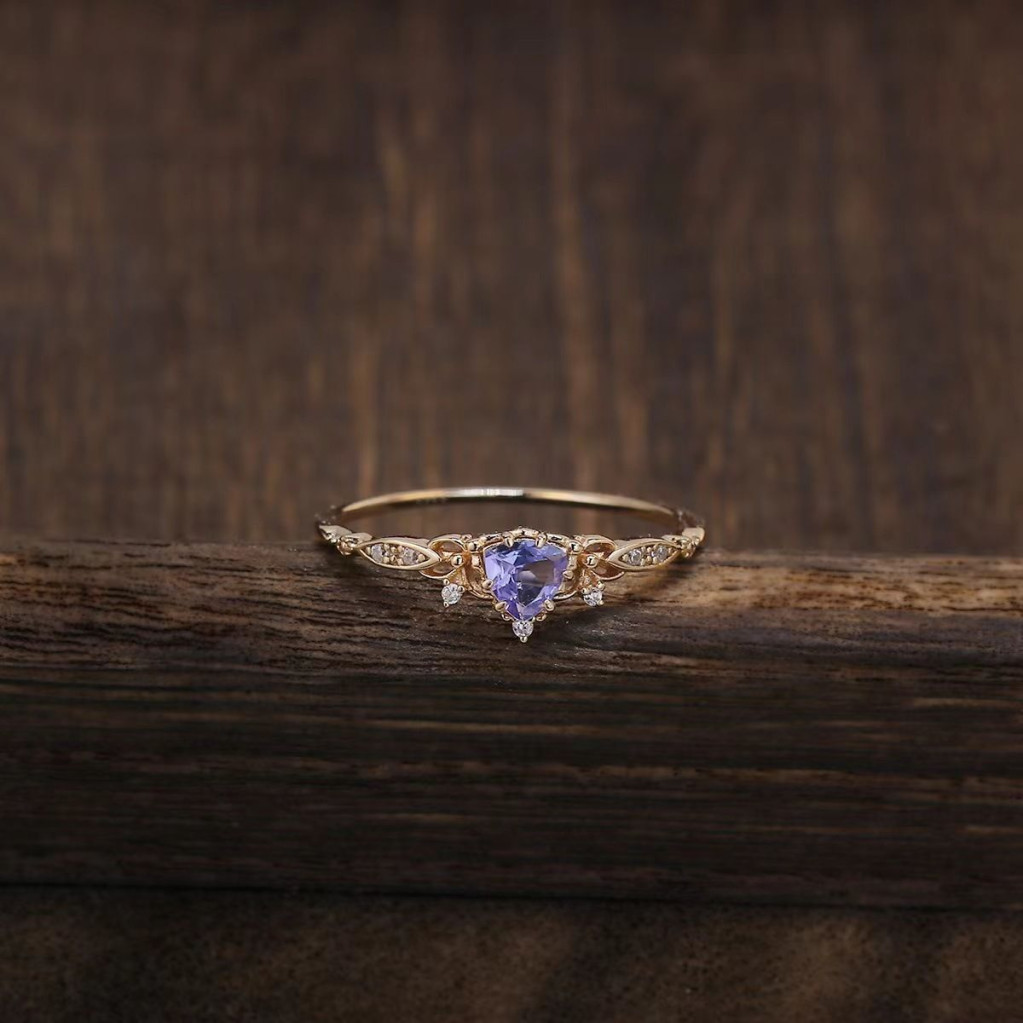 สไตล์ใหม่สไตล์ญี่ปุ่น Seiko Blue Diamond Tanzanite แหวนเปิด S925 เงินหญิง ins Niche สามเหลี่ยม ...