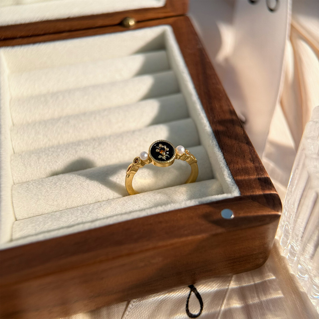 Susan Retro High-End แหวนหญิงปรับวรรณกรรมหรูหรายุคกลาง Index Finger ...