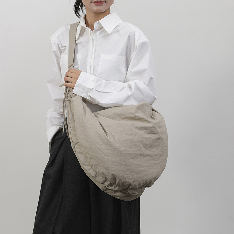 Cos Canopy Crossbody Oversize Nylon Bag กระเป๋าสะพายไหล่ | Shopee Thailand