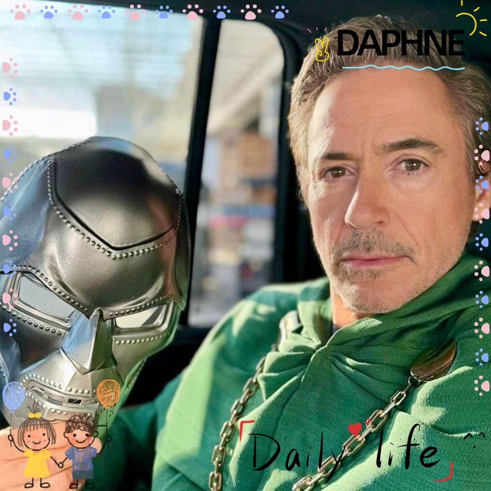 Daphne Doctor Doom , เสื้อคลุมสีเขียวหมวกกันน็อคพลาสติก Doctor Doom คอ ...