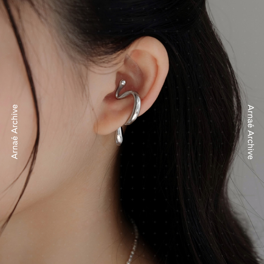 Arnaé Archive - ข้อมือหูไหลเหลว (1 ชิ้นเท่านั้น) - ต่างหูสแตนเลสสําหรับ ...