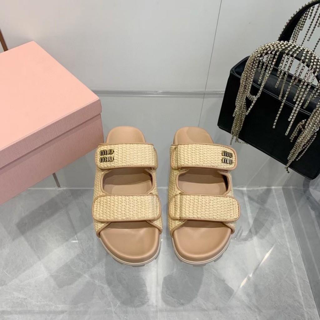 Miumiu ทอรองเท้าแตะแบนพื้นหนา, Velcro คู่ปรับยืดหยุ่น Slip-On ins แฟชั่น | Shopee Thailand
