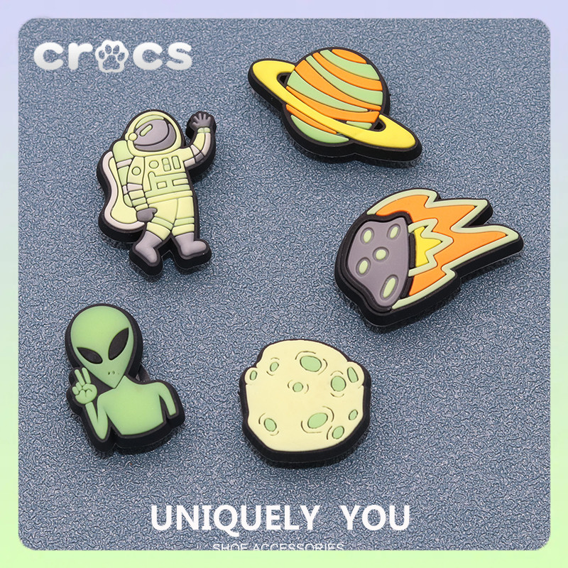 jibbitz crocs Space exploration jibbitz crocs เกาหลี crocs jibbitz ...