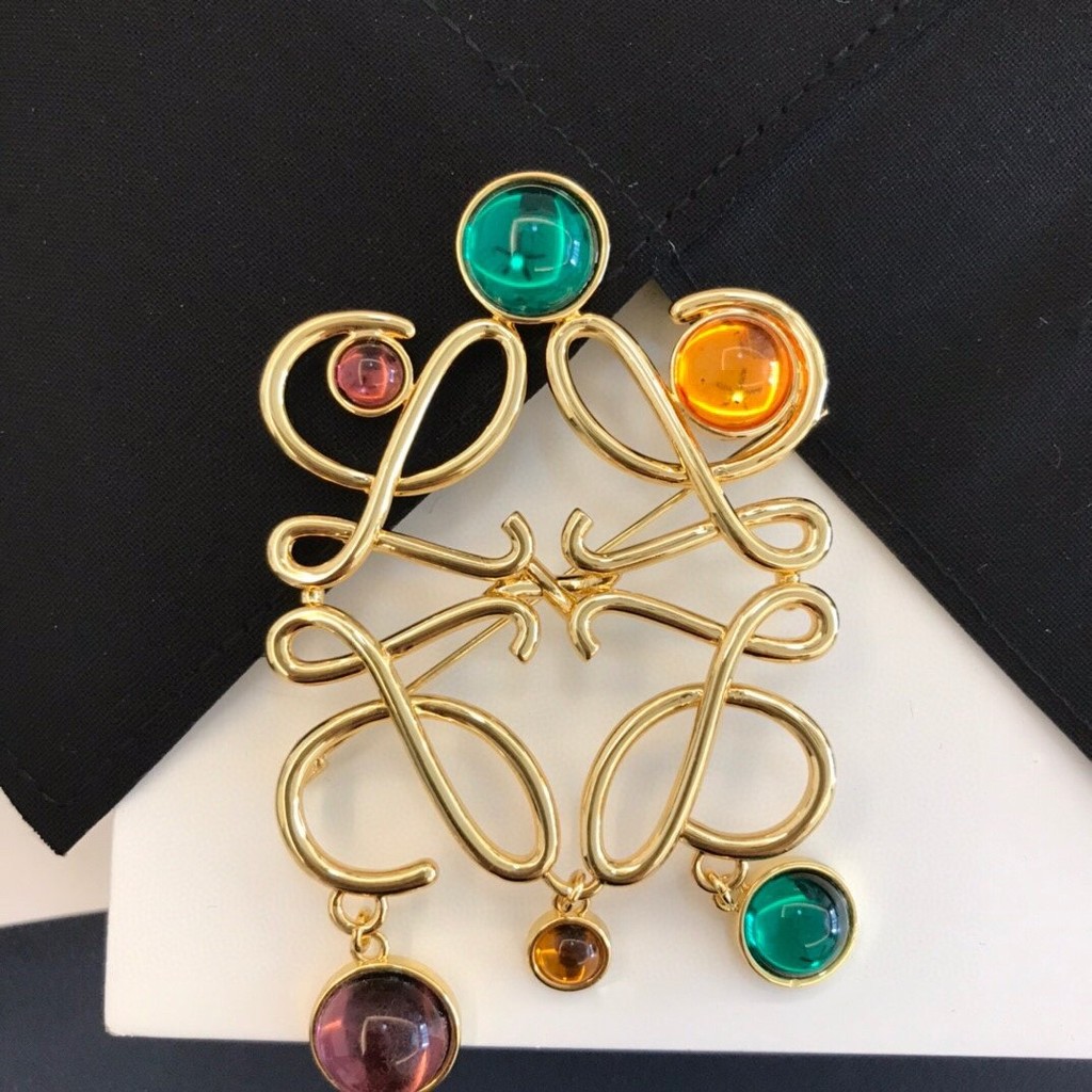 Daigou Version 2020 Loewe logo Gem เข็มกลัด | Shopee Thailand