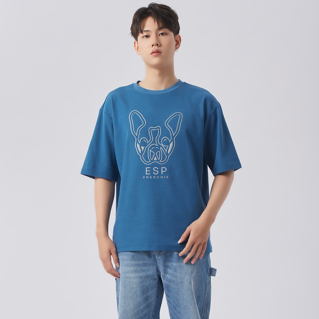 ESP เสื้อทีเชิ้ตเฟรนช์ชี่แต่งลายนูน ผู้ชาย สีฟ้าเข้ม | Embossed ...