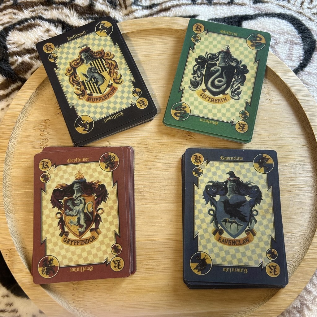 Harry Potter Peripheral Collector's Edition ร่วมเล่นไพ่ Hogworth ...