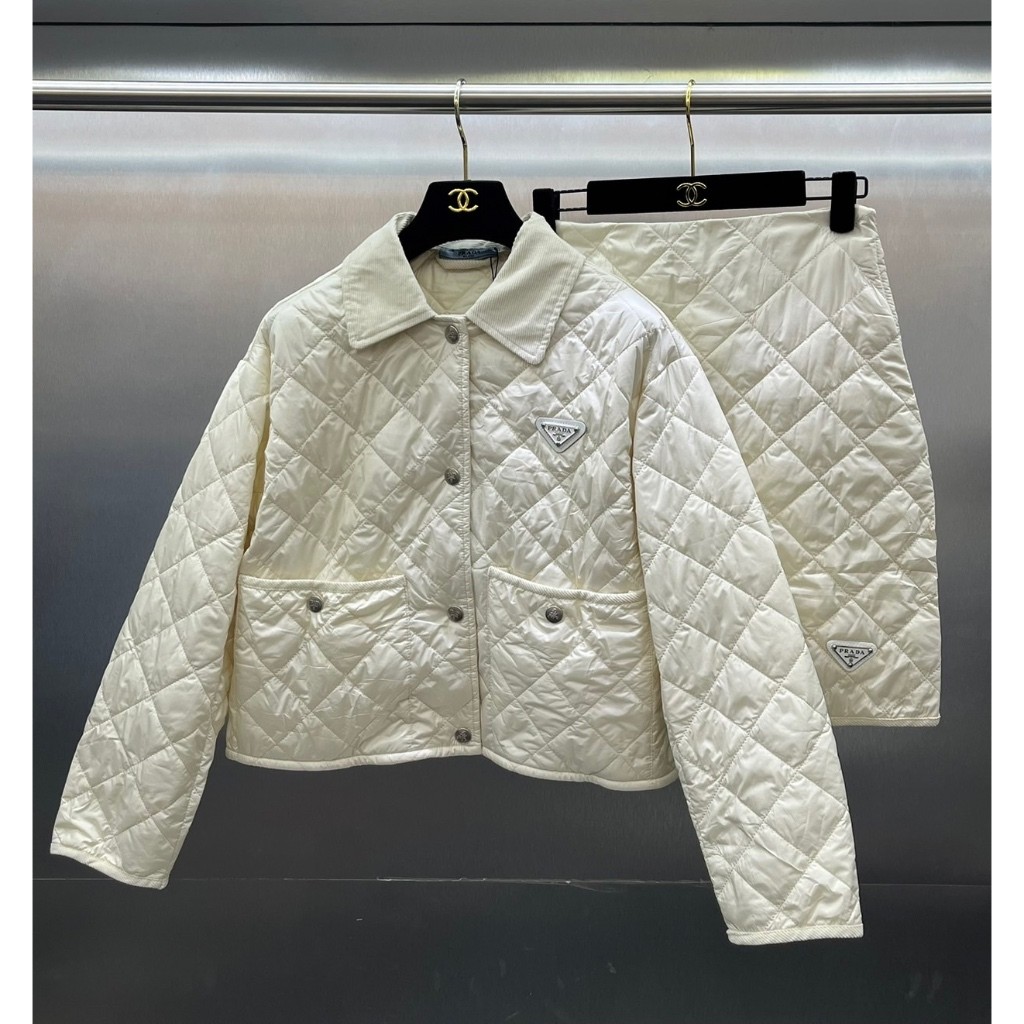 2สี ♥ เช็คสินค้าก่อนสั่ง PRADA BUTTON SET ชุดเซ็ต เสื้อแจ็คเก็ต บุขน ...
