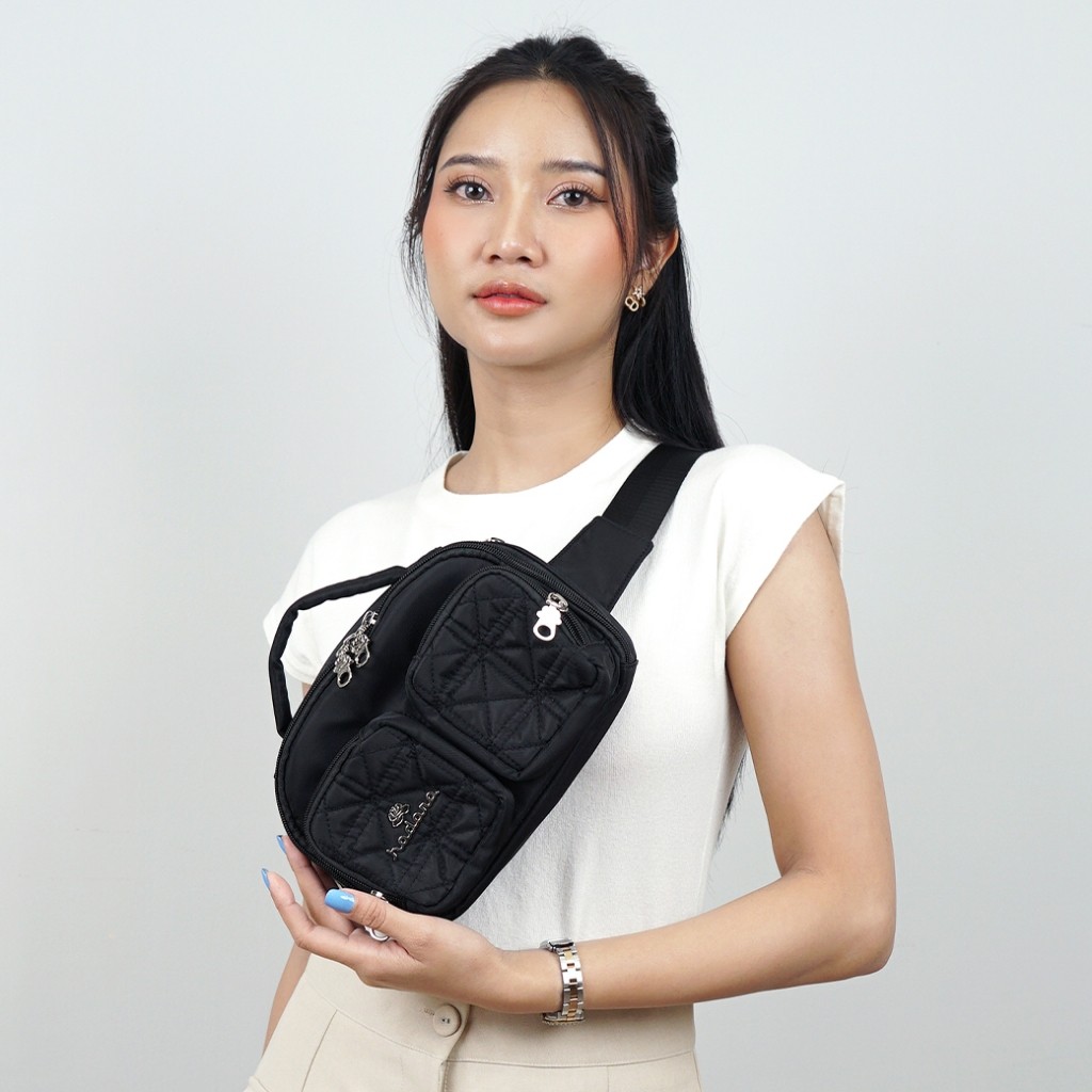 Hadara กระเป๋าคาดอก รุ่น Story 35 ไซส์ S ปักลายคริสตัลพลัส ช่องจัดเก็บ ...