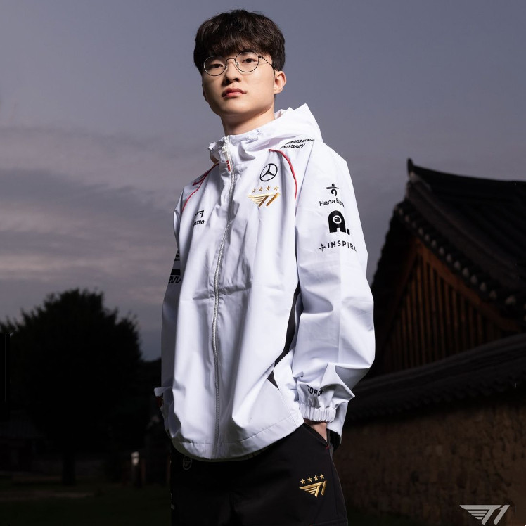 ลดราคาพิเศษ2024 T1 LOL S14 Worlds Five-Star Jacket Faker Same Esports ...