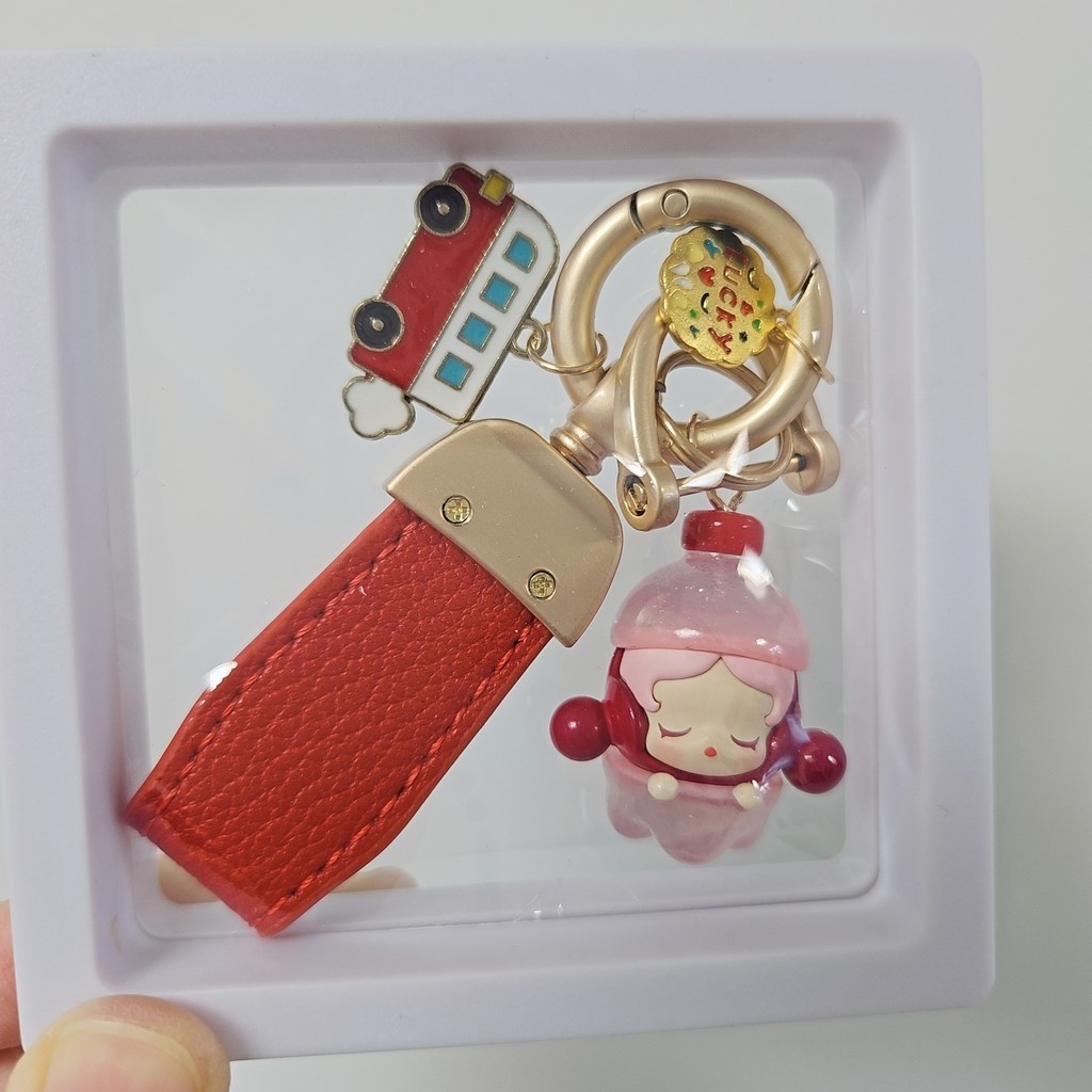 ของแท้ 100% POP BEAN crybaby พวงกุญแจ Pop Mart SP crybaby Love Letter ...
