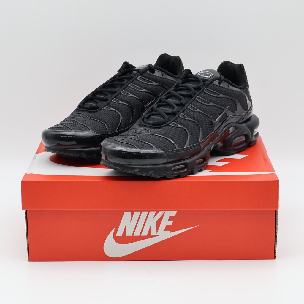 604133-050 Nike Air Max Plus Triple Black (ผู้ชาย) | Shopee Thailand