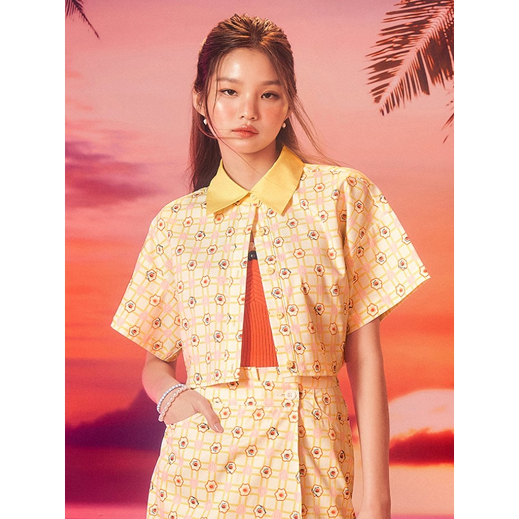 Pomelo x Endless Holiday เสื้อครอปดีเทลคอปกแหลม / Pomelo x Endless ...