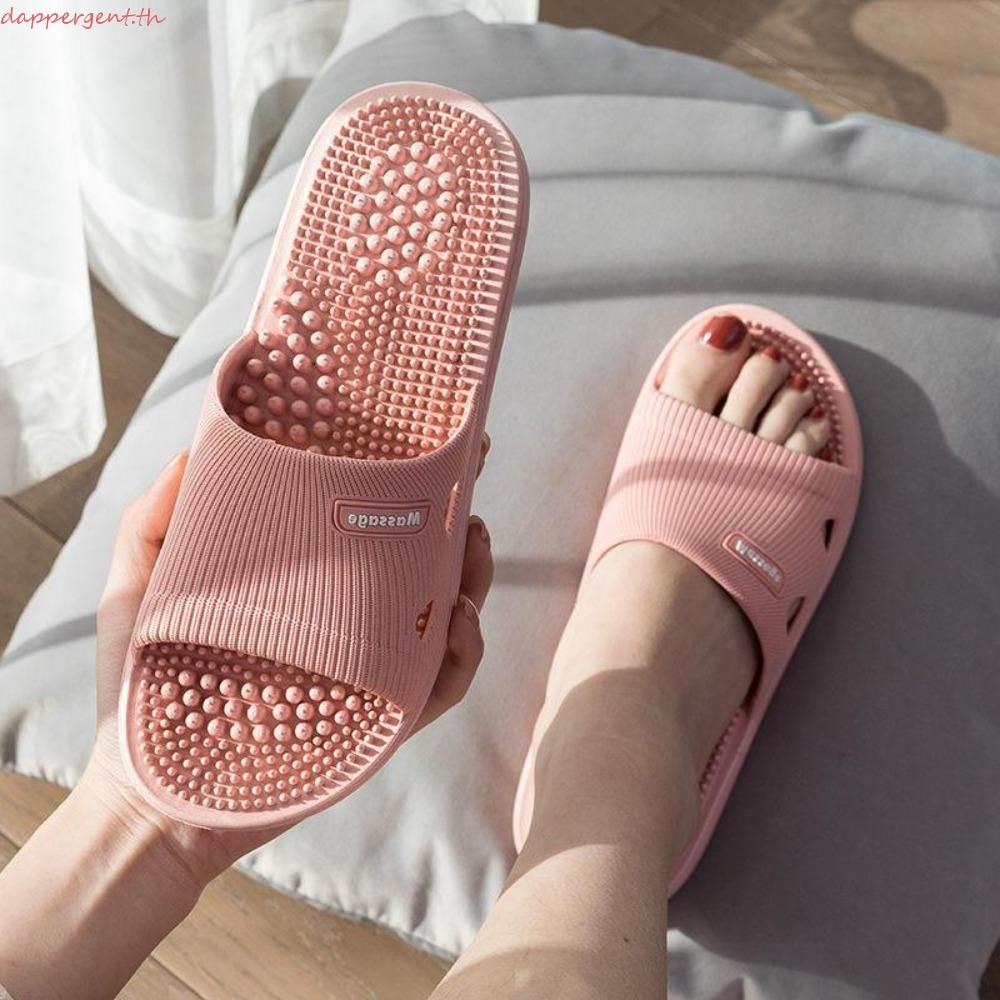 รองเท้านวดหนา DAPPERGENT ฐานสูงกันลื่น มาพร้อมการออกแบบเปิดข้างสำหรับใส่ภายในบ้านจากวัสดุ EVA ...