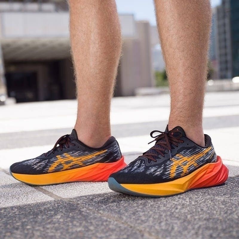 2024 WFI 2024 Asics ฤดูใบไม้ร่วง novablast 3แพลทินัมผู้ชายระบายอากาศกัน ...