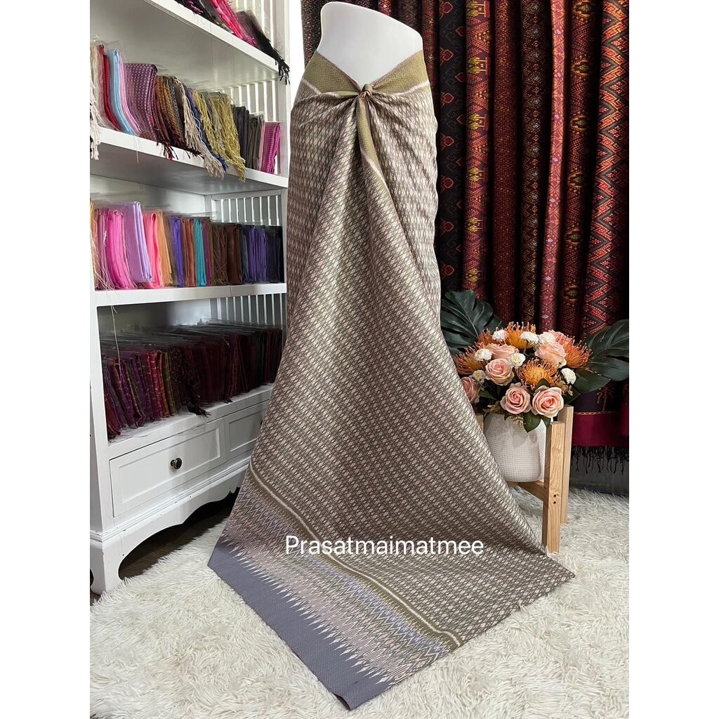 ซิ่น ผ้าไหมมัดหมี่ สีธรรมชาติ 6ตะกอ ขนาด1x2เมตร สีเขียวเทา รหัส L1-PS ...