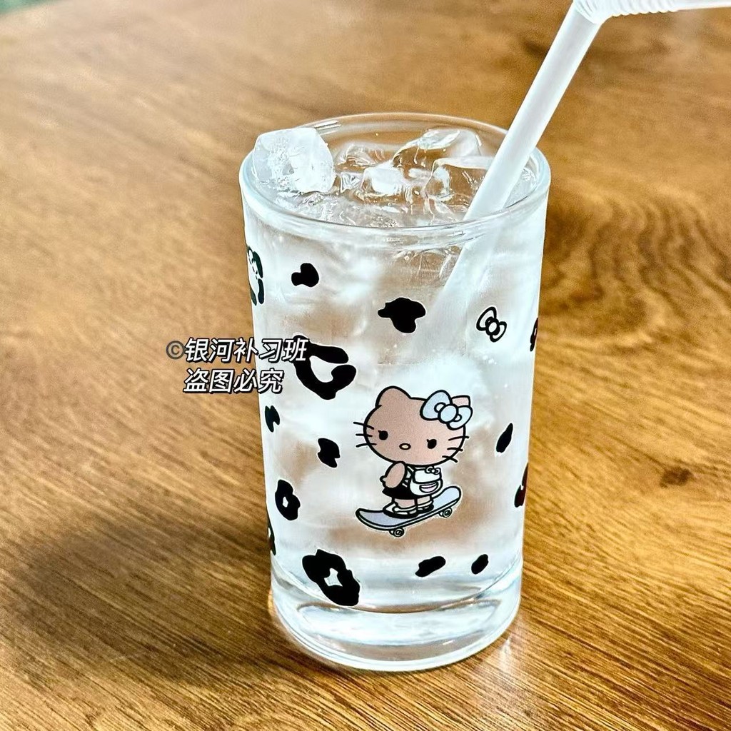 Ins แก้ว Hello Kitty มูลค่าสูง การ์ตูนน่ารักผิวดํา Hello Kitty Juice Cup ถ้วยกาแฟนม fvtt ...