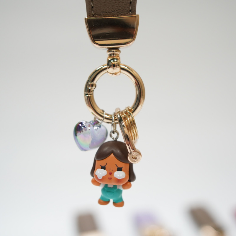 Popmart Labubu พวงกุญแจ POP BEAN Hug Series crybabyY จี้ห้อยโทรศัพท์ ...