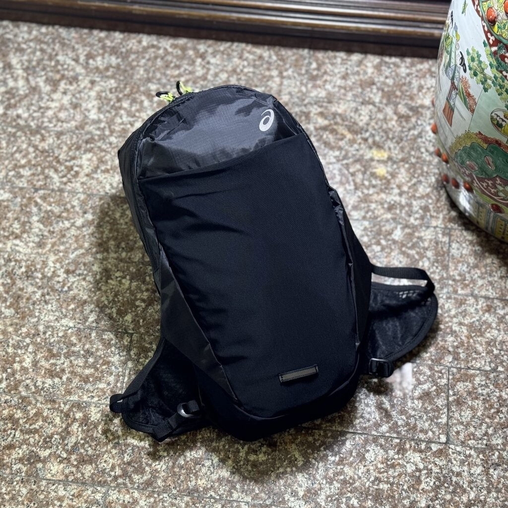 กระเป๋าวิ่ง ASICS Back Pack 10L ‘Black’ | Shopee Thailand