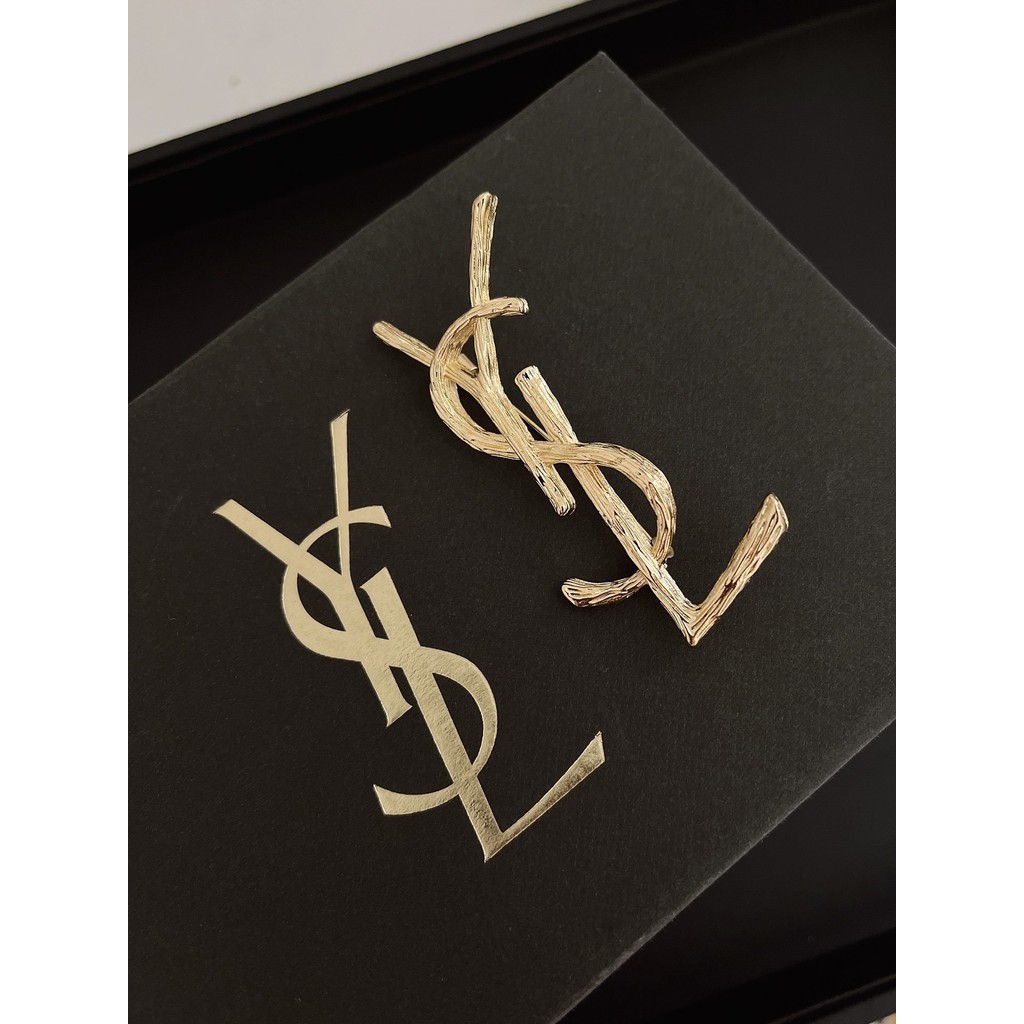 Yves Saint laurent เข็มกลัดไทเทเนียมเหล็กกันน้ําไม่เป็นสนิม YSL Womens ...