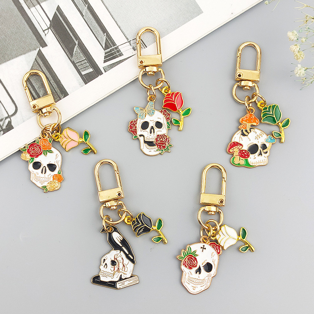 แฟชั่น Skull พวงกุญแจโลหะ Punk Rose ดอกไม้พวงกุญแจของขวัญฮาโลวีนของที่ ...