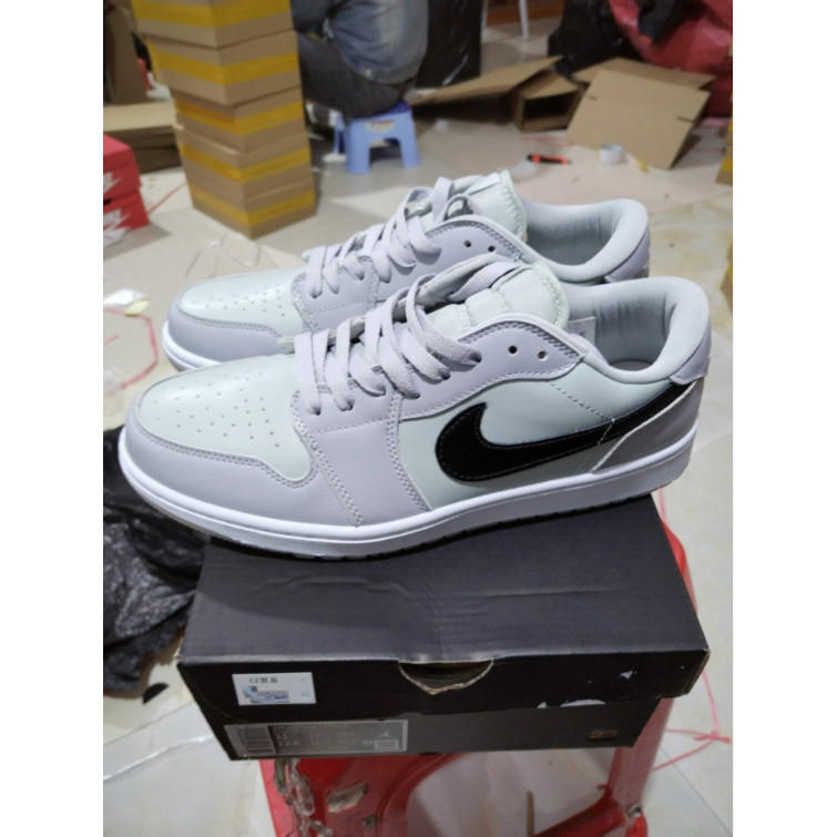 2023New 3สี n-I-K-E Air Jordan 1 Retro LOW Golf Wolf Grey รองเท้าผ้าใบ ...