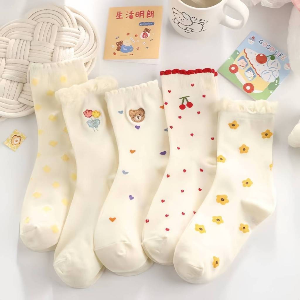 HOME818 ถุงเท้าข้อยาว (5ลาย/10คู่) ถุงเท้าแฟชั่นเกาหลี เนื้อผ้านุ่มงานถักอย่างดี ลาย cherry+BEAR ...