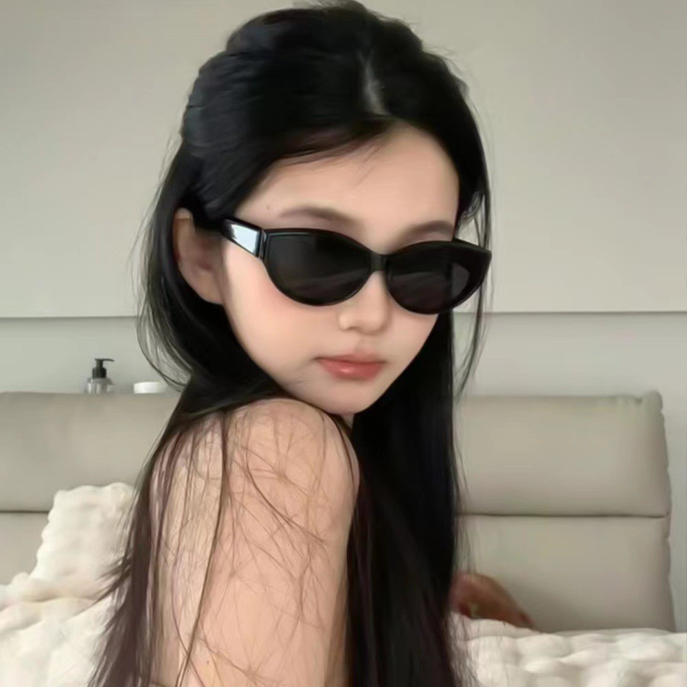 แว่นกันแดด Cat Eye ใหม่ Hip Hop Ins แว่นกันแดดกรอบเล็ก | Shopee Thailand
