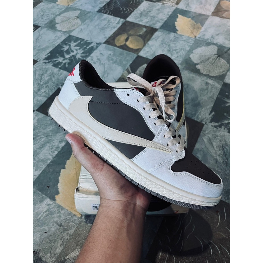 Travis Scott Air Jordan 1 Low Reverse Mocha Sail DM7866-162 | Shopee ...