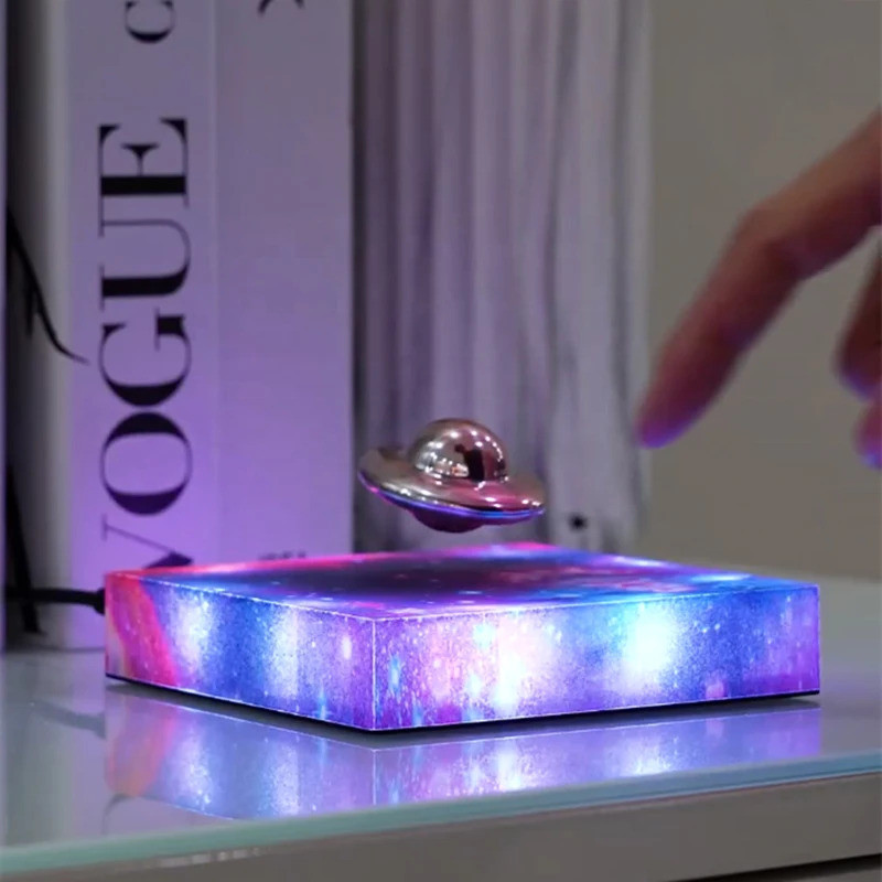 Magnetic Levitation LED Night Light หมุนโคมไฟตั้งโต๊ะ Creative Floating ...