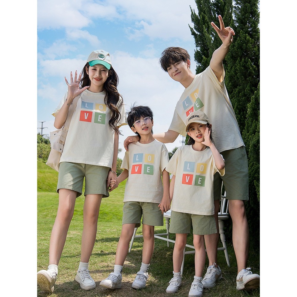 🔥พร้อมส่ง&COD🔥RINA STUDIO พ่อแม่และลูกสวมคู่พ่อแม่และลูกแขนสั้นทอดถนนจูบครอบครัว2025ฤดูร้อนสไตล์ ...