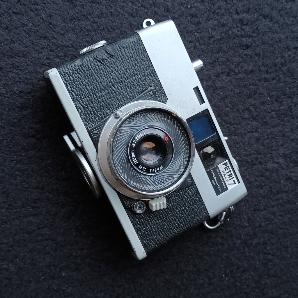 กล้องฟิล์มมือสอง [Sold As-Is] Petri Half 7 | Shopee Thailand