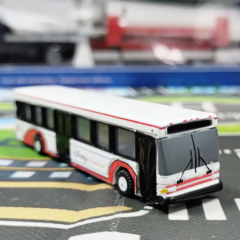 ของแท้ Disney Disney Disney White Shuttle Bus Alloy Bus Model ...