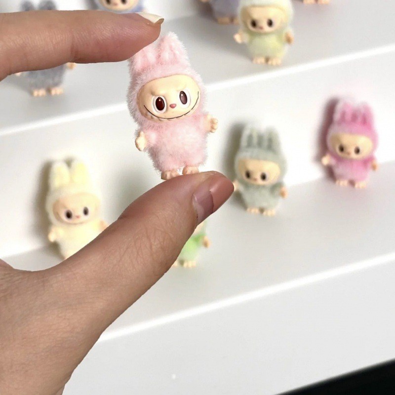 [lc] Mini Flocked จี้ตุ๊กตาเล่นกล่องตาบอดอุปกรณ์เสริมรุ่นแรก Labubu Shopee Thailand