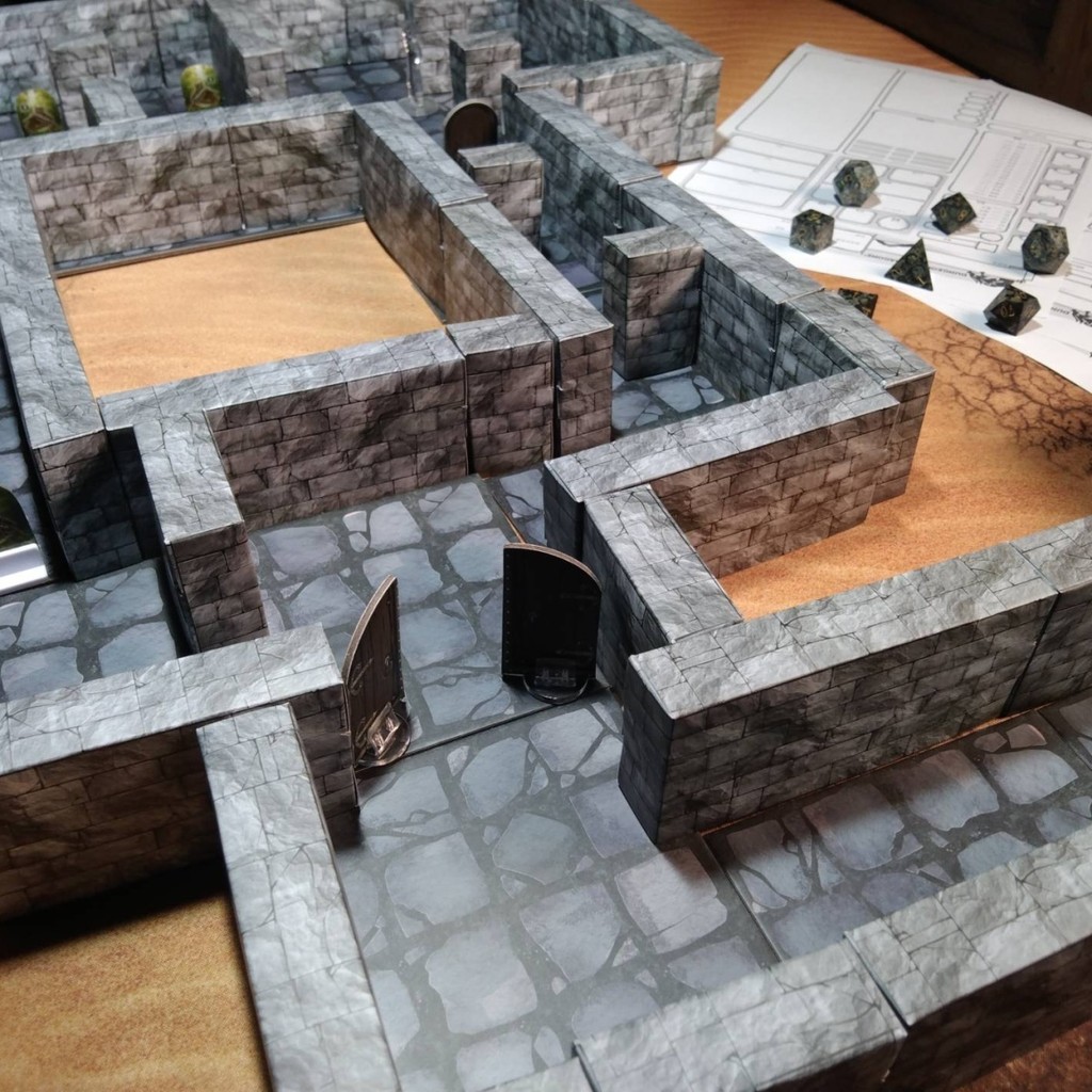 TRPG Running Group DND Dragon และ Dungeon Modular Magnetic สามมิติเขา ...