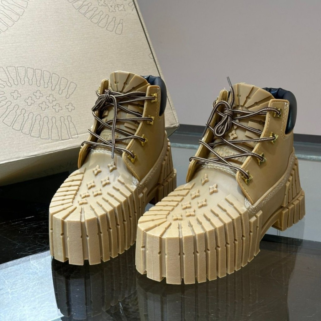 Timber lands风格MSCHF 2X4 boot . | Shopee Thailand