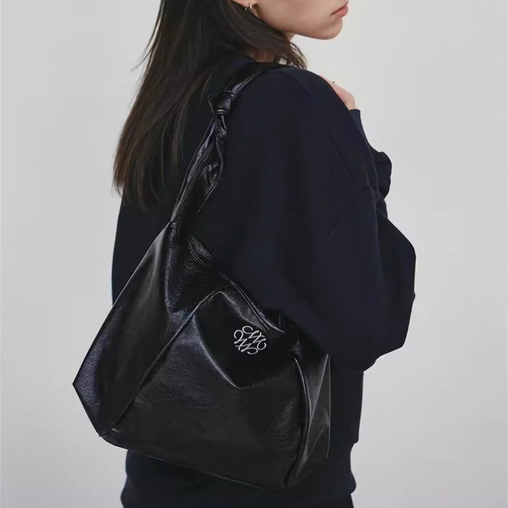 เกาหลี Niche nickole ครัวซอง 2024 สไตล์ใหม่ nickole ความจุขนาดใหญ่ hobo ...