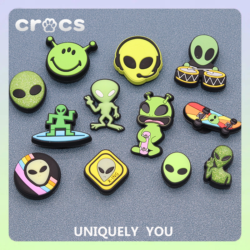 jibbitz crocs Cute alien jibbitz crocs เกาหลี crocs jibbitz jibbitz ...