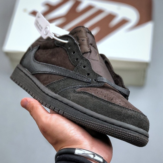 รองเท้าบอร์ดกีฬาสันทนาการ Fragment x TS x Air Jordan 1 Low DM7866 202 ... รองเท้าบอร์ดกีฬาสันทนาการ Fragment x TS x Air Jordan 1 Low DM7866 202 ...