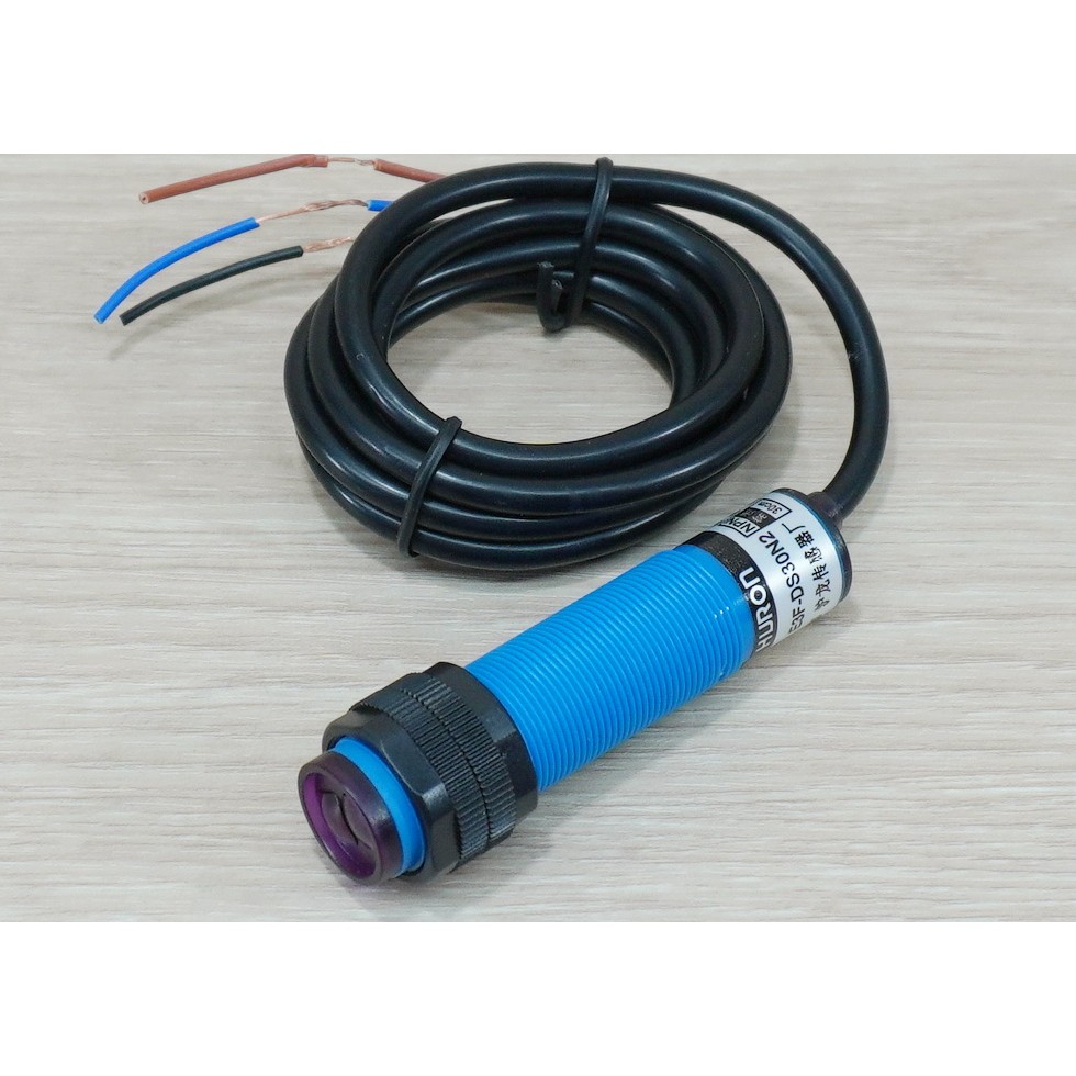 E3F-DS30N2 Infrared Photoelectric Sensor 10-30cm Detection Range Adjust ...