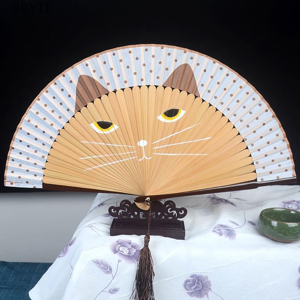 RBYTE พัดลมพับคุณภาพ 1 ชิ้นไม้ไผ่ไม้ Handmade Cat รูปแบบการ์ตูนพัดลมหัตถกรรม | Shopee Thailand