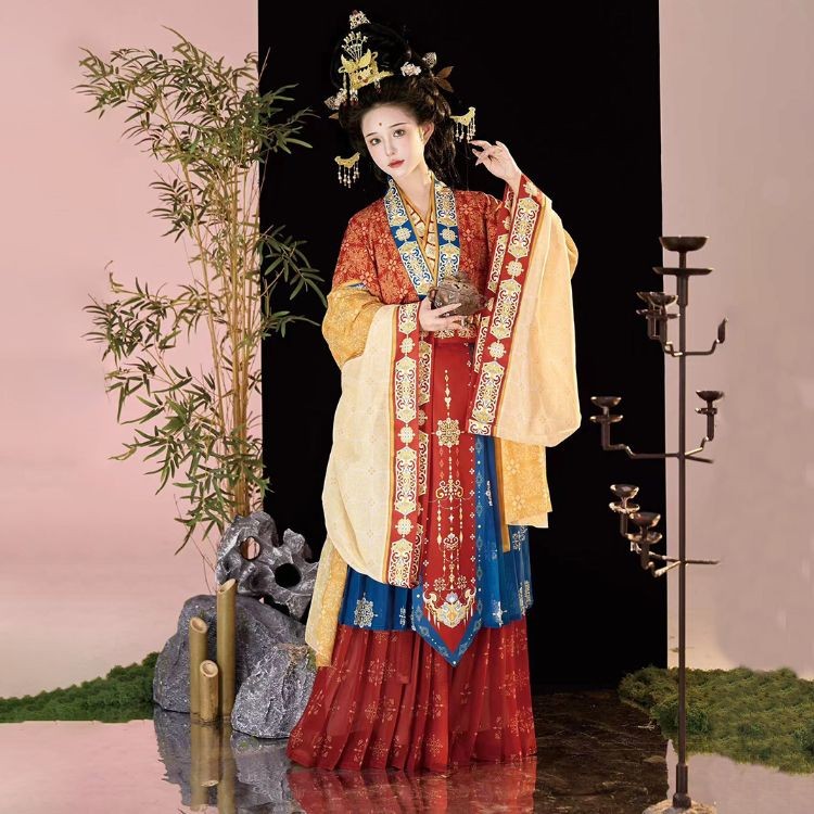 ร้านค้าแนะนํา ต้นฉบับ Hanfu [Luo Yi Xuannv] ปัก Hanfu Recovery สไตล์ ...